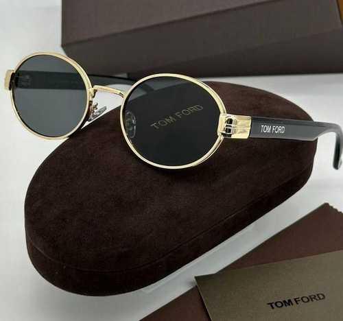 Солнцезащитные очки женские tom ford