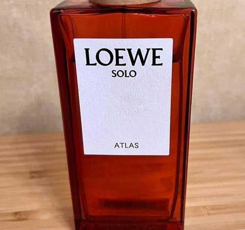 Парфюмированная вода Loewe solo atlas