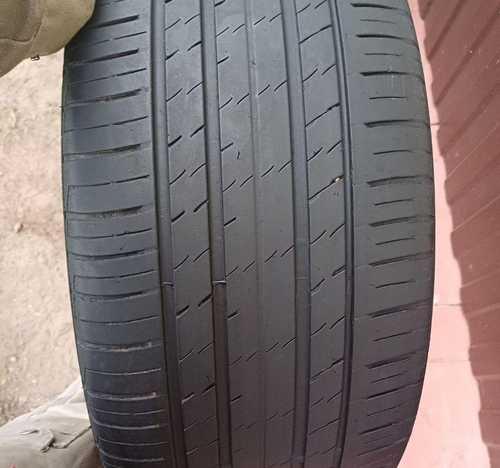 Zetro Ice Edge 275/40 R20 28Q