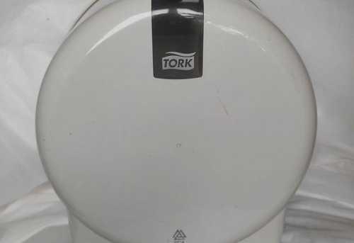 Диспенсер tork и 8 рулонов
