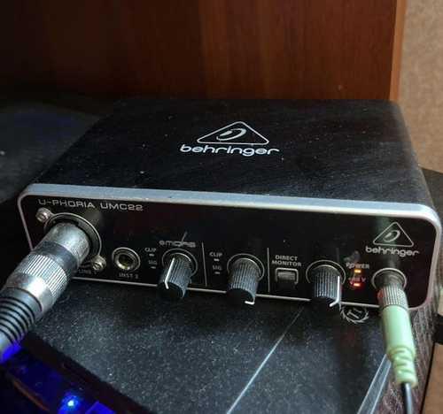 Звуковая карта behringer