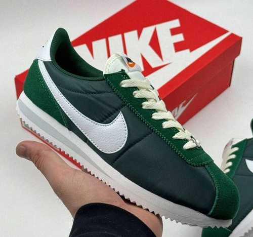 Кроссовки женские Nike Cortez