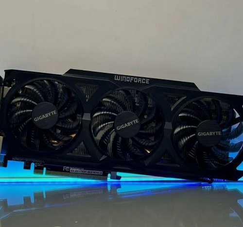 Видеокарта 4 Гб Gigabyte Radeon R9 270X Windforce