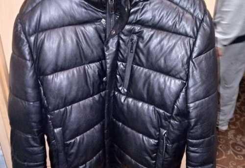 Продам зимнюю куртку,мужскую,52р-ра 4500