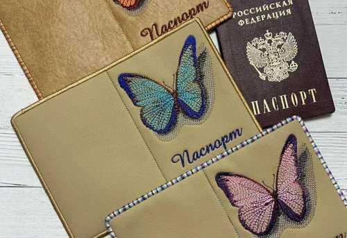 Обложка на паспорт с яркой вышивкой