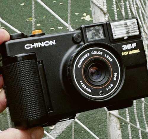 Chinon 35F пленочный фотоаппарат