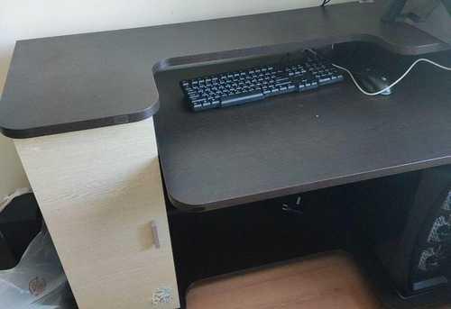 Продам компьютерный письменный стол
