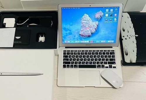 Ноутбук Apple MacBook Air Core i5 13 дюймов