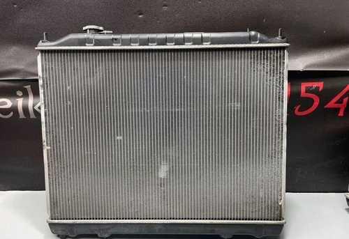 Радиатор охлаждения двигателя Nissan Elgrand E51