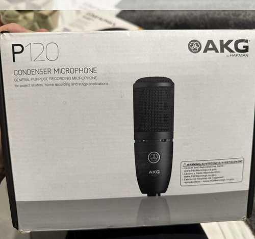 AKG P130 Студийный микрофон