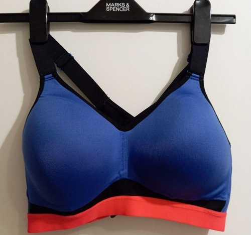 Новый спортивный топ Marks and Spencer, 80C