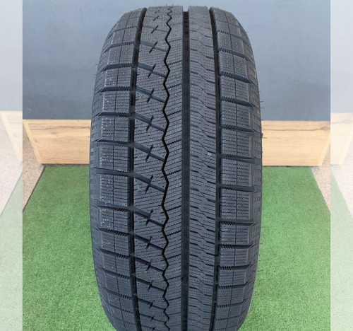 Sailun Ice Blazer Arctic 205/50 R17 89H