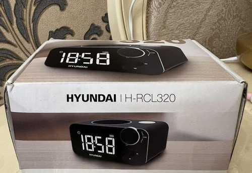 Радиоприёмник с часами Hyunday H-RCL320