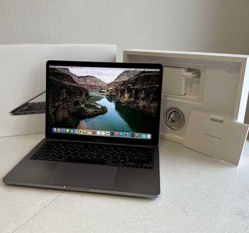 Apple MacBook Pro 13 2020 8/256gb