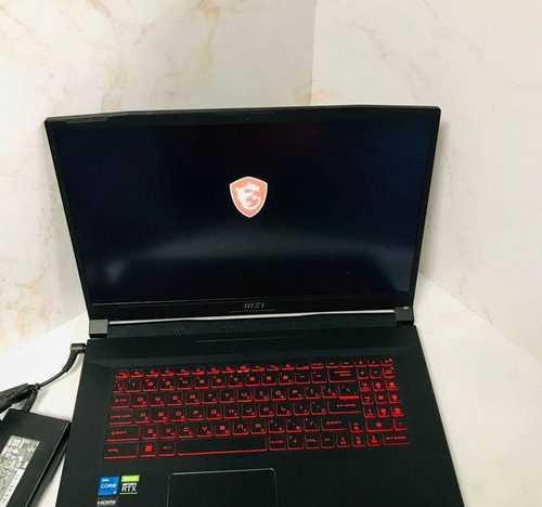 Ноутбук MSI Katana GF76 12UC RTX3050