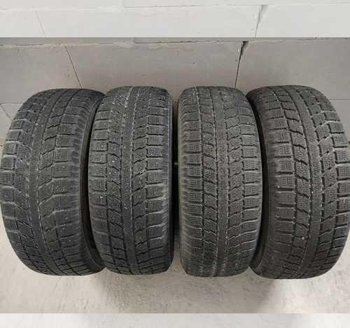 Toyo Observe GSi-5 215/65 R16 98Q