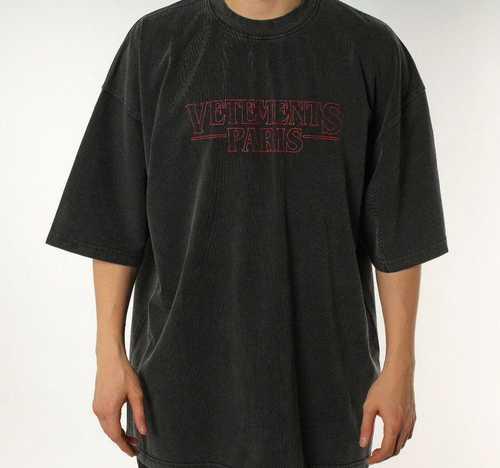 Футболка Vetements Paris
