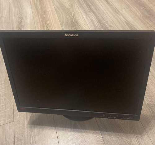 Монитор lenovo thinkvision