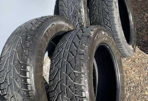 Kormoran SUV Stud 215/60 R17 100T