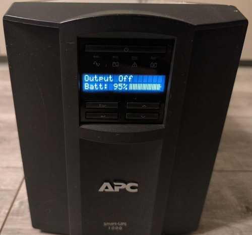 Ибп apc SMART ups 1000