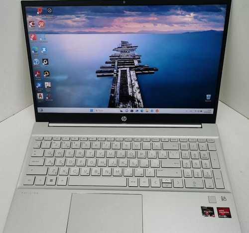 Ноутбук HP Pavilion 15-eh1017ur