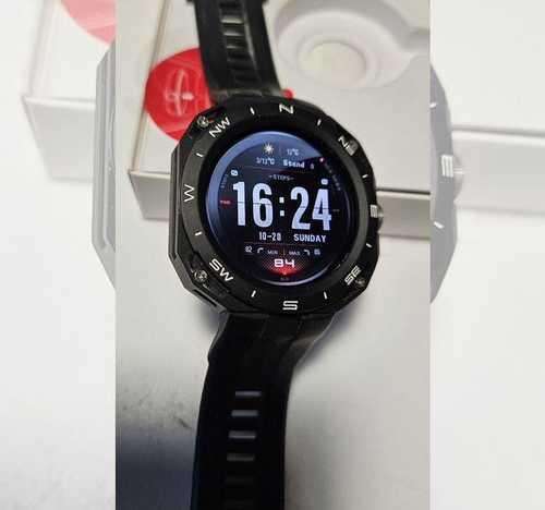 Часы Huawei Watch GT Cyber