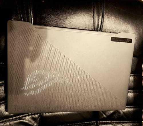 Игровой монстр ноутбук Asus Zephyrus