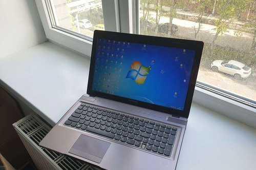 Ноутбук Lenovo ideaPad y570