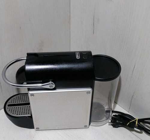 Кофемашина Delonghi EN 125.S