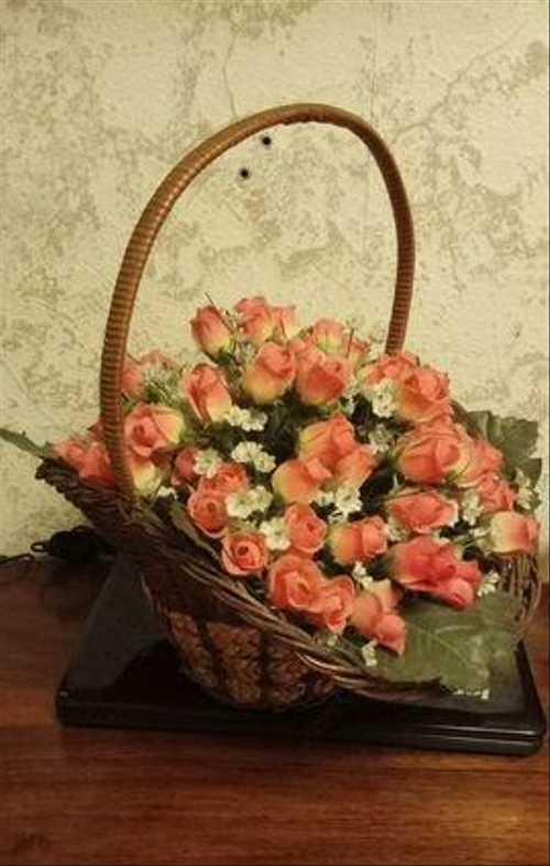 Цветы розы в корзинке. Винтаж, Турция 80. Корзинка