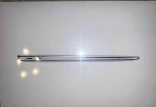 Ноутбук Apple Macbook Air M1 256 Гб 13.3