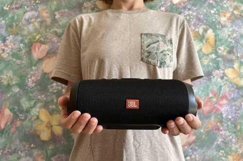 Беспроводная колонка JBL Charge 3