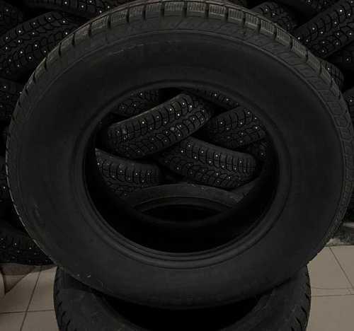 Zmax Icepioneer 868 285/60 R18 116H