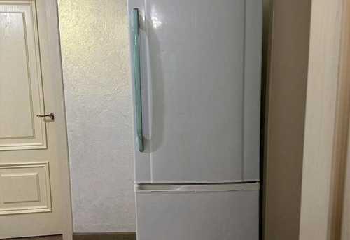 Холодильник panasonic
