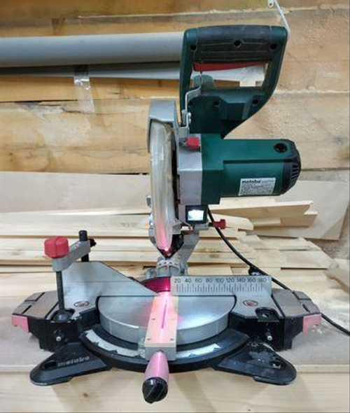 Торцовочная пила Metabo KS 216 M lasercut