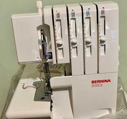 Швейная машина оверлок Bernina 800DL