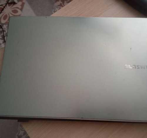 Ноутбук samsung np300v5a