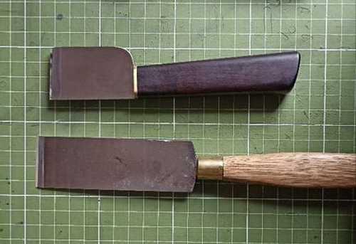 Шорный нож для работы с кожей