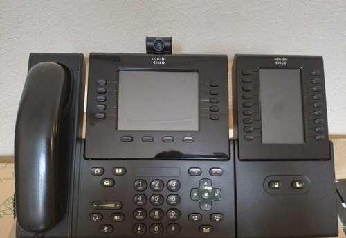 2 IP-телефон Cisco с камерой и консолью расширения