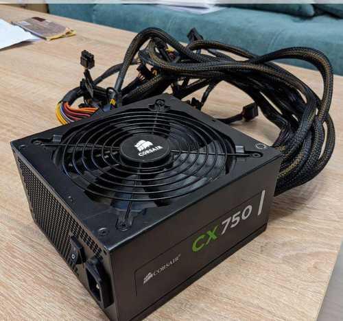 Блок питания Corsair 750w