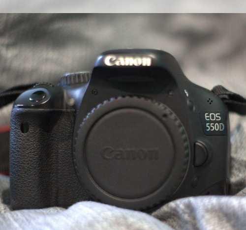 Фотоаппарат canon 550d в идеальном состоянии