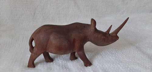 Фигурка носорога