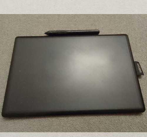 Графический планшет wacom one medium (CTL-672)