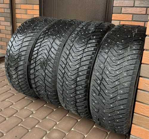 Yokohama Ice Guard IG65 235/55 R20