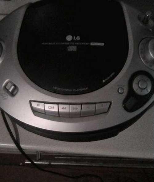Портативный cd плеер с кассетником и радио