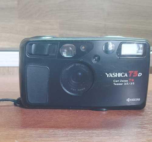 Пленочный фотоаппарат yashica t5d