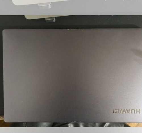 Huawey matebook b3 520