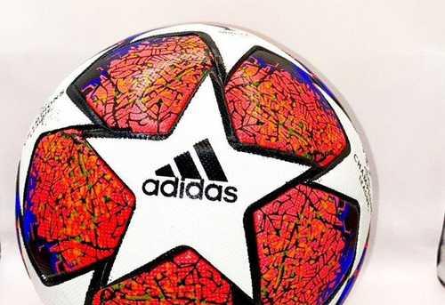 Футбольный мяч Санкт Петербург 2022 adidas