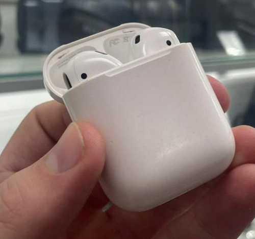 Наушники, Apple AirPods 2 with Charging Case