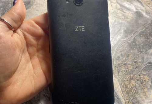 ZTE Blade Q Lux 3G, 4 ГБ